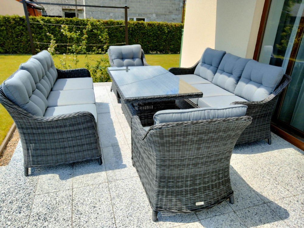 Cum să vă mobilați cu stil terasa și balconul?